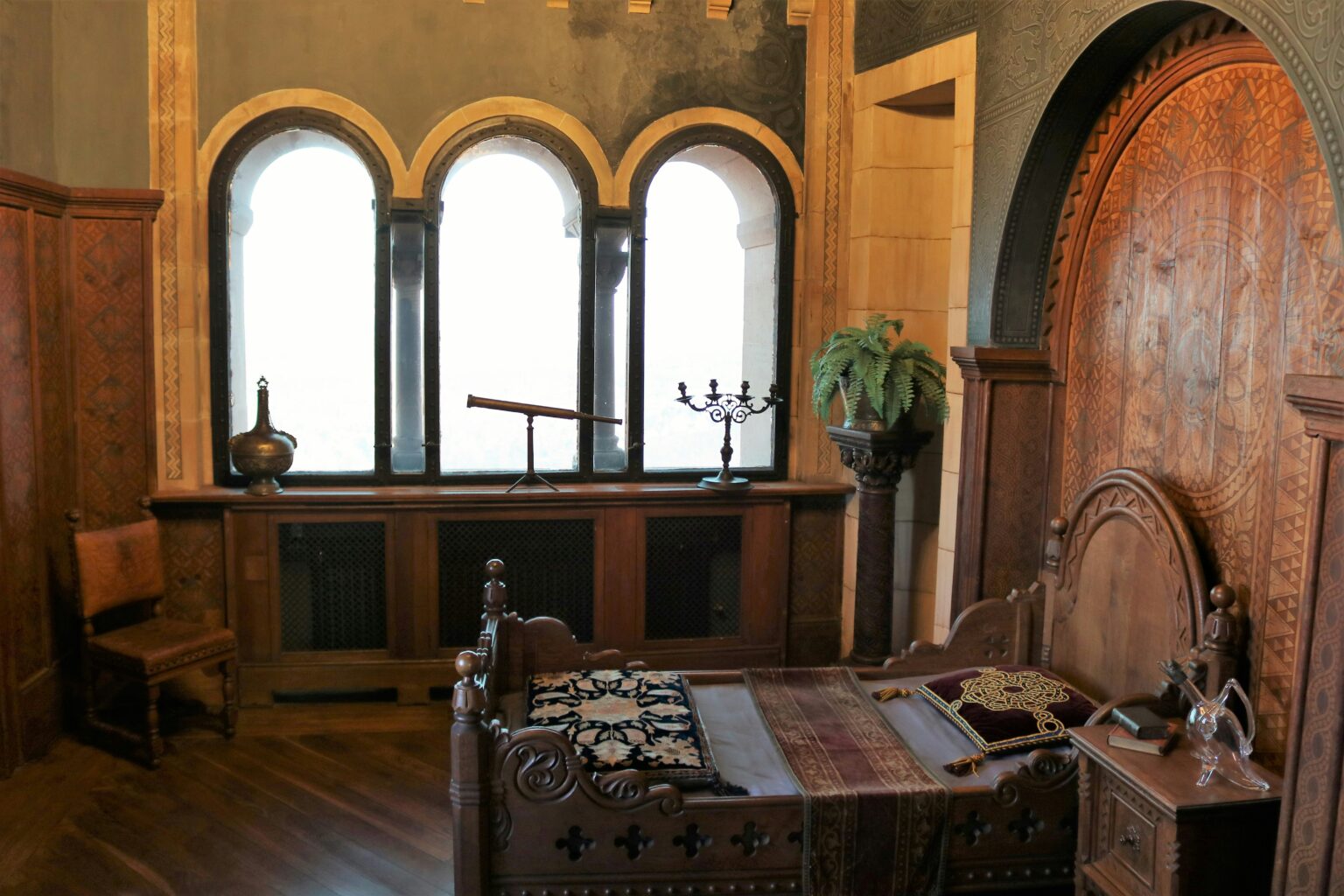 10 Medieval Home Decor Ideas: Bringing History Home - Decormingle